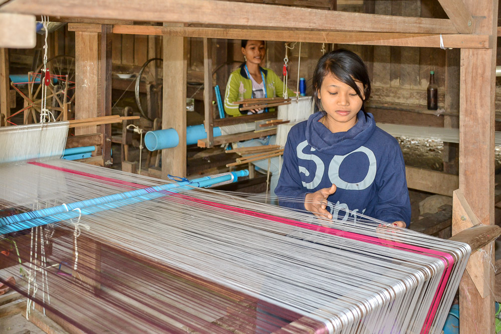Weaving Handicraft | Passion Indochina Travel