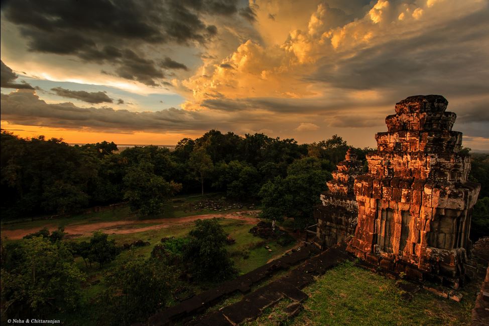 Sunset at Phnom Bakheng | Passion Indochina Travel